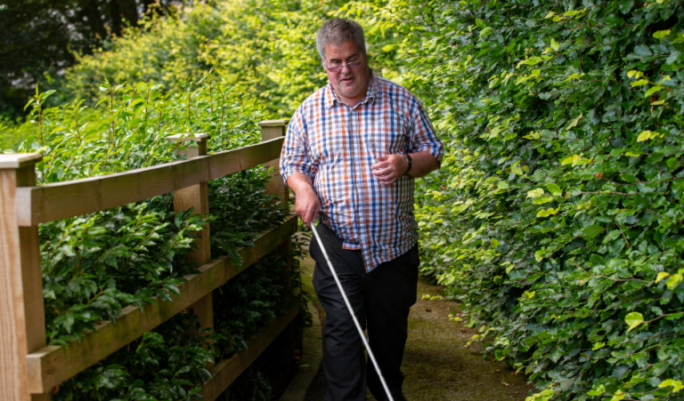 What white cane? Finding the right mobility aid for you - Sight Support ...
