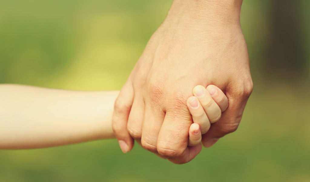 Practical tips for parenting with sight loss - Sight Support West of ...